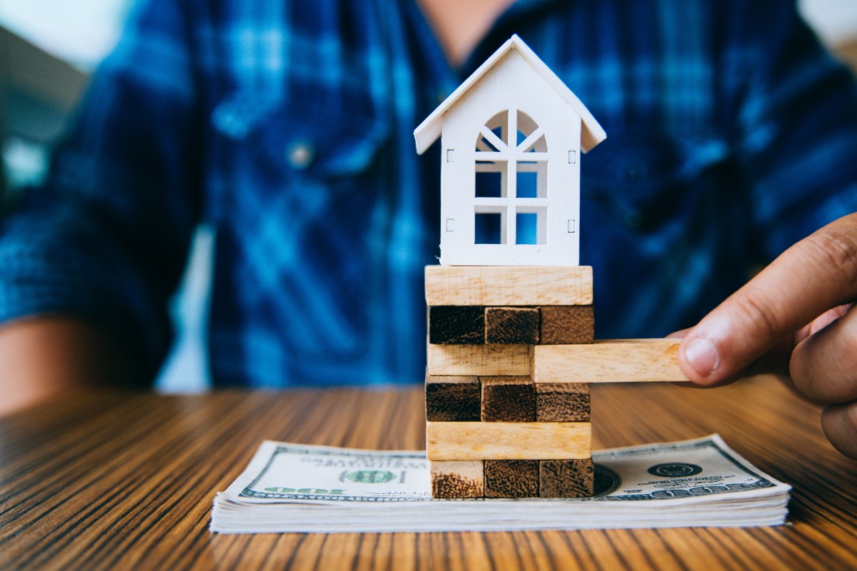 The Flatline of Softwood Lumber Prices - Building Empires Media Group